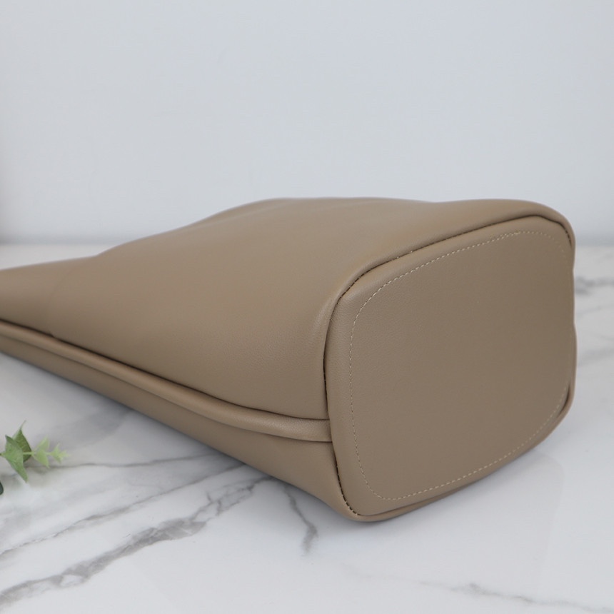 [original] ワンハンドルポケットショルダーバッグ(7color) | ファッション通販サイト NUGU