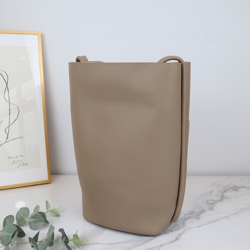 [original] ワンハンドルポケットショルダーバッグ(7color) | ファッション通販サイト NUGU