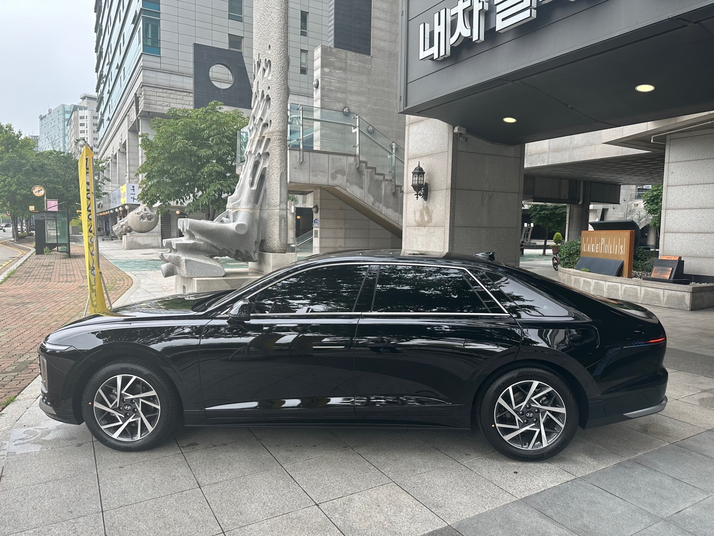 현대 그랜저 (GN7) 2.5 가솔린 2WD 프리미엄 렌트승계 : 딜앤딜 수입차 승계 리스트