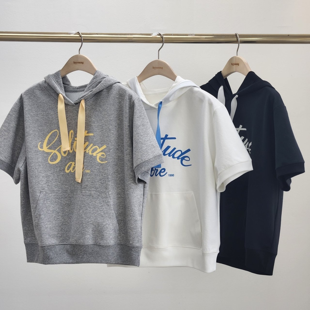 컬러레터링 반팔 후드티 Y176 / 아이,그레이,블랙 25SS~ : 블랙뉴욕