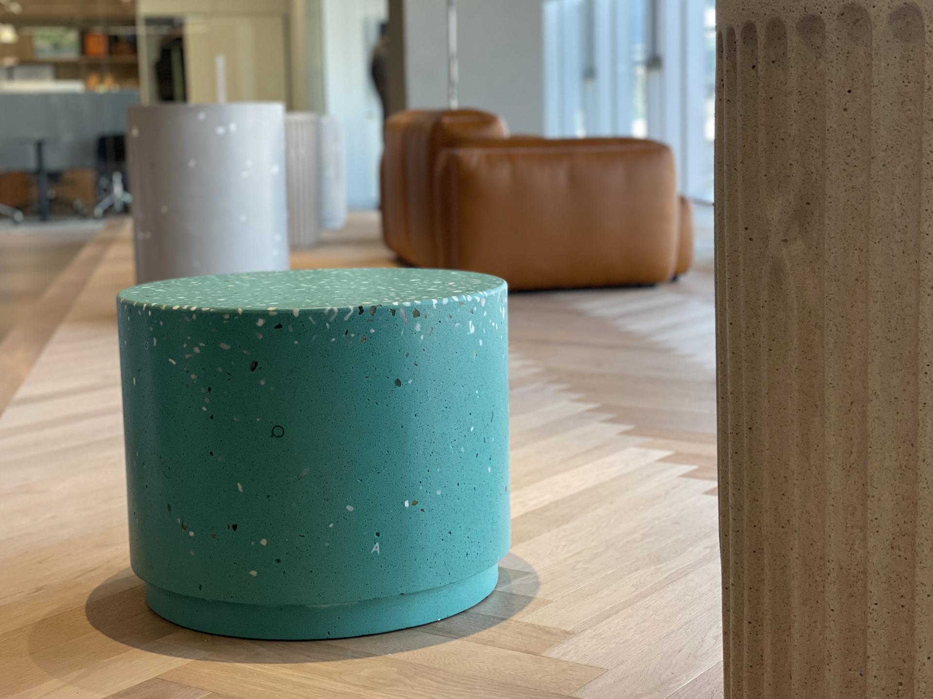 2022 테라조 스툴 : UHPC 콘크리트 산업을 선도하는 기업 미콘