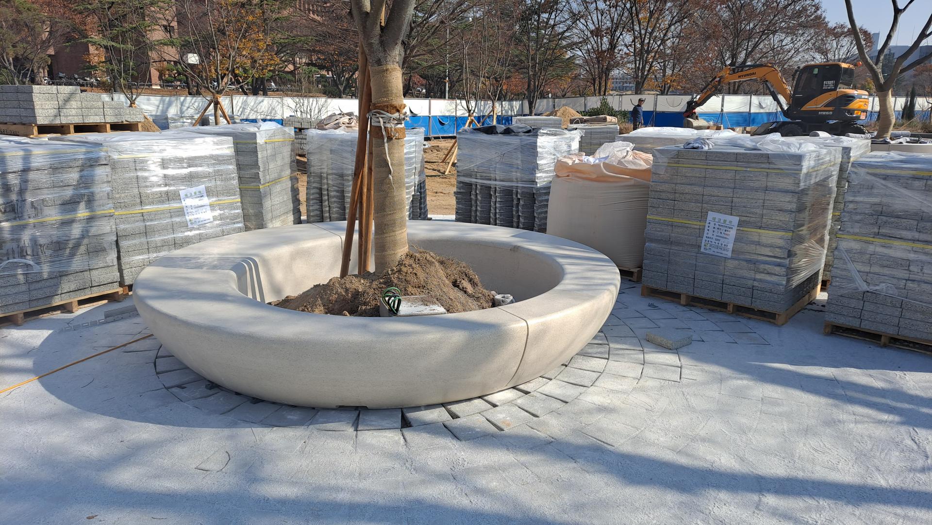 2022 도넛형 앉음벽 : UHPC 콘크리트 산업을 선도하는 기업 미콘