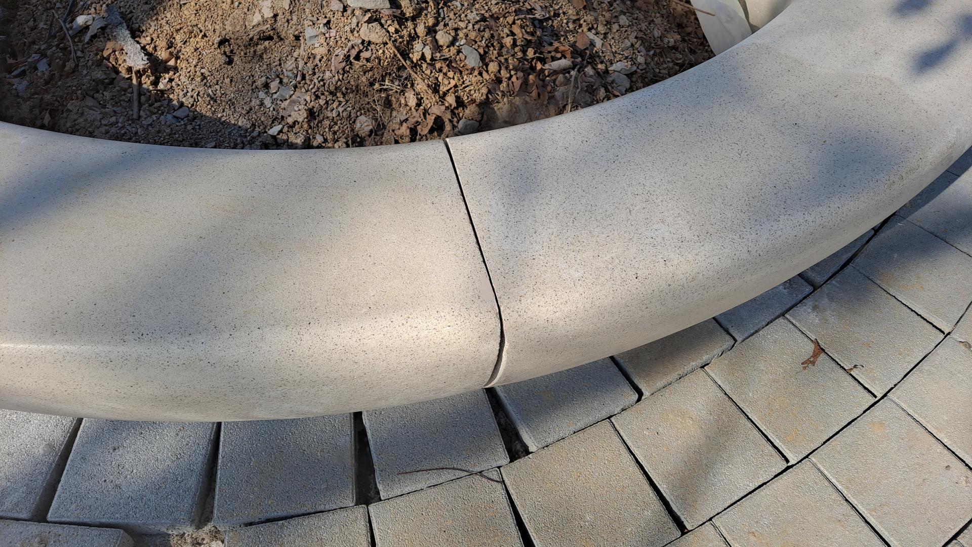 2022 도넛형 앉음벽 : UHPC 콘크리트 산업을 선도하는 기업 미콘