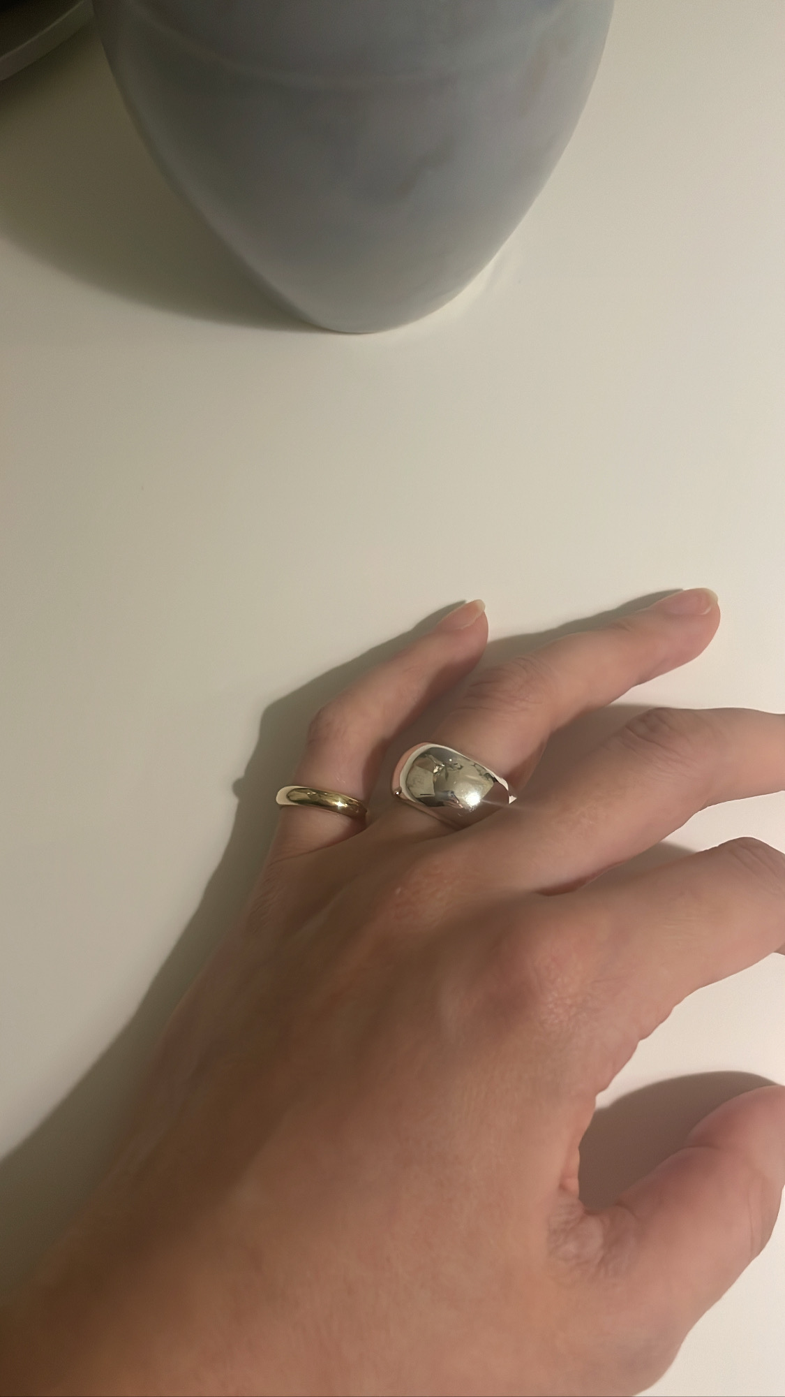 ESSENTIAL RING : THE STUFF