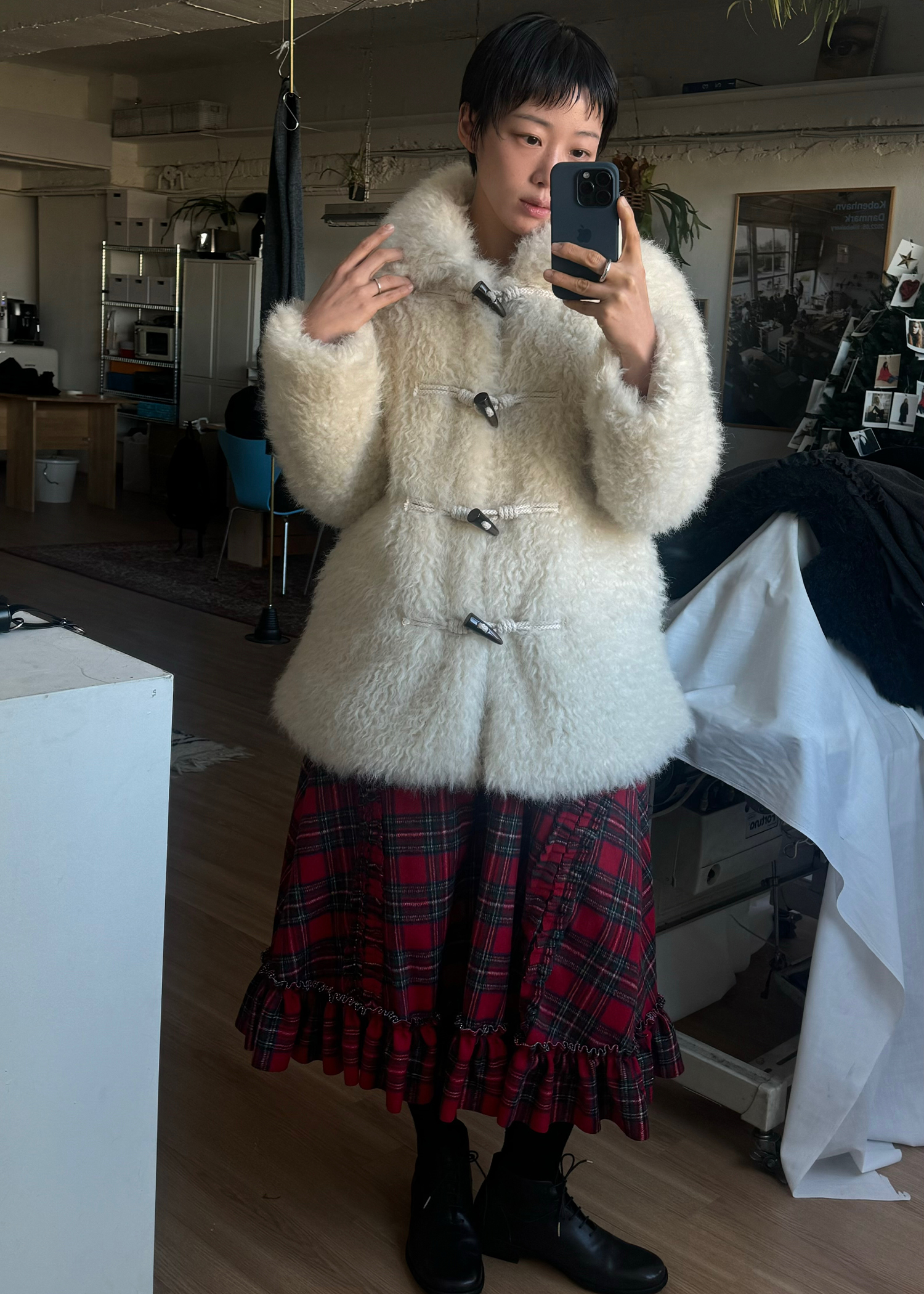 NIMBUS TOGGLE FUR COAT - IVORY - 감도 깊은 취향 셀렉트샵 29CM