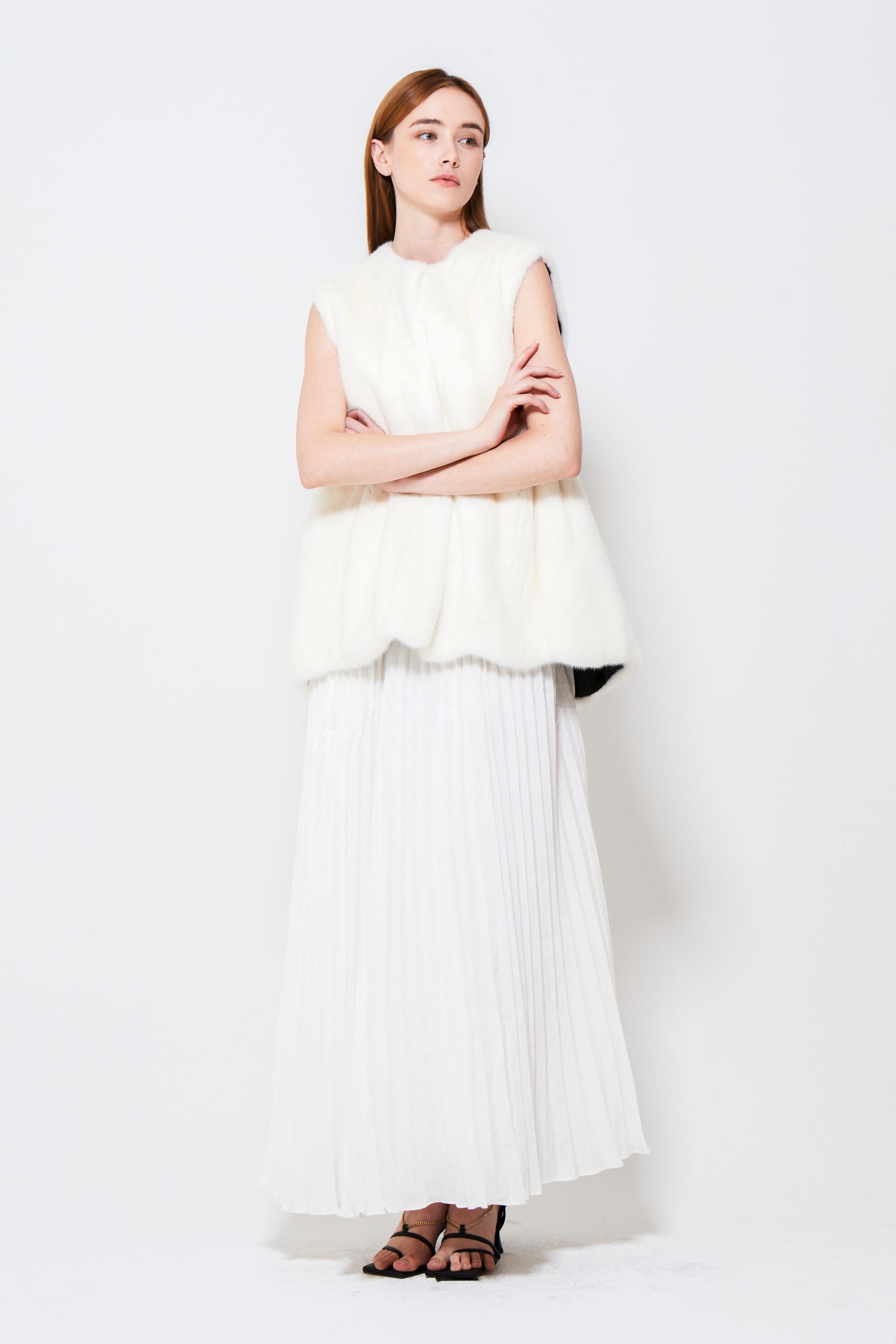 유니크 A-Line 밍크 베스트 코펜하겐 플래티넘 퀄리티 화이트, 레드그로우, 블랙 : 라프라우 LAFRAU