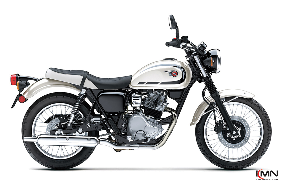 월드뉴스_KAWASAKI, 시트고 745mm의 W230 출시 : 한국이륜차신문