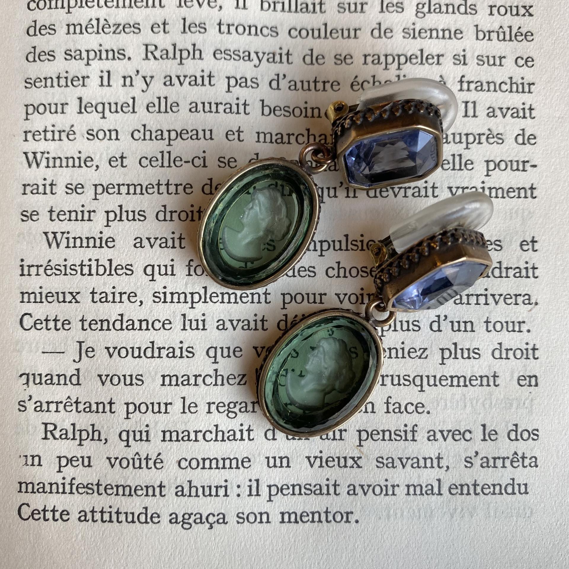 Medium Intaglio in 2 part Clip Earrings : Jamie collections