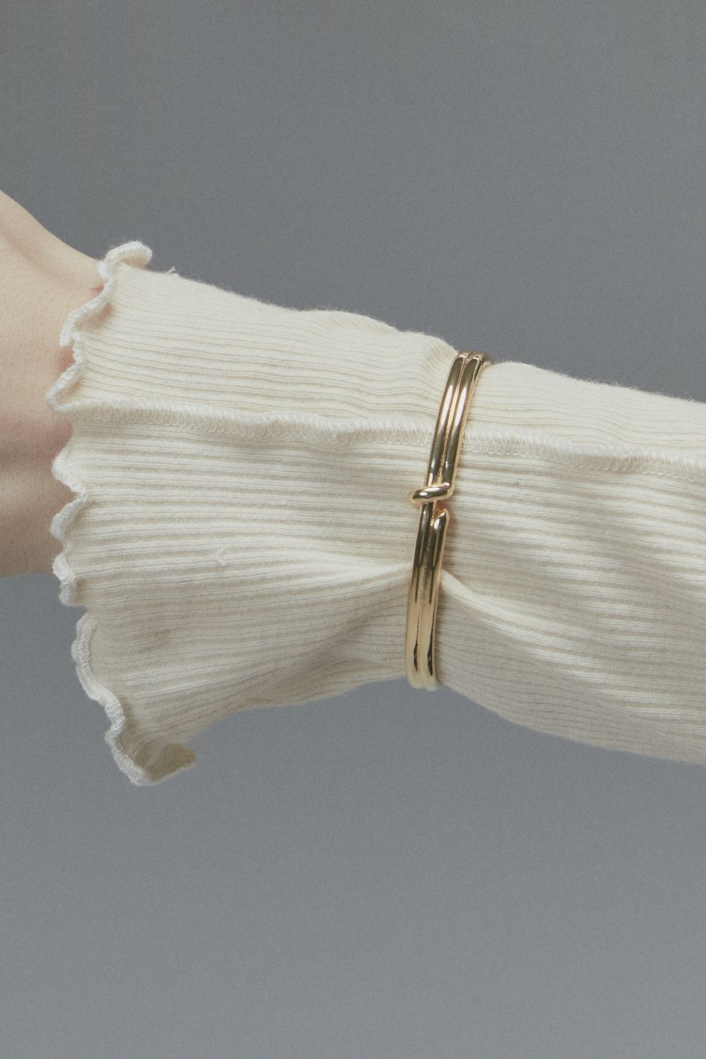 SWIRLY BANGLE GOLD | ETERNAL JOURNEY