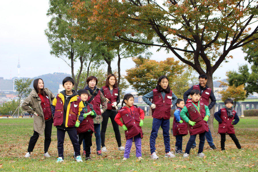 [숲가꾸기] 하나투어와 함께 한강에 팽나무와 나무수국 심기 : 블로그