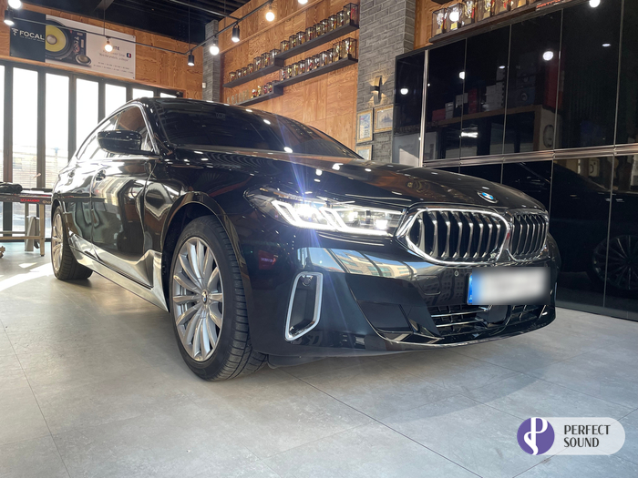 BMW 6GT~!!! 무스웨이D8과 포칼서브우퍼로 취향저격 카오디오튜닝! : 작업 사진들