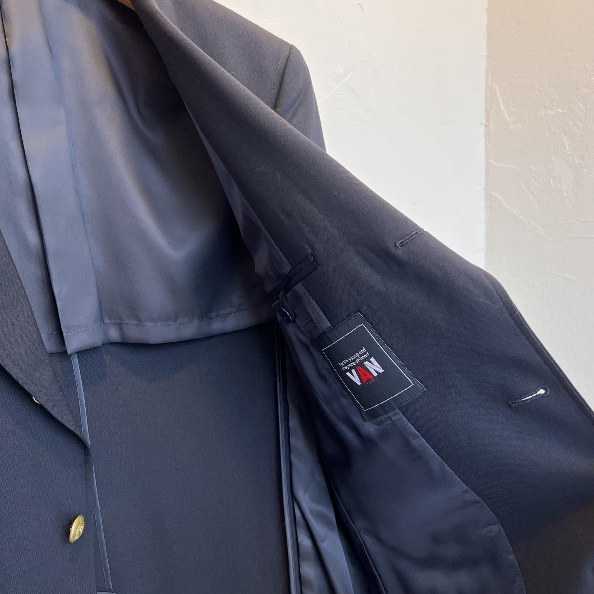 Van Jacket Gold Button 3 roll 2 Blazer : 커넥티드도어 connected door