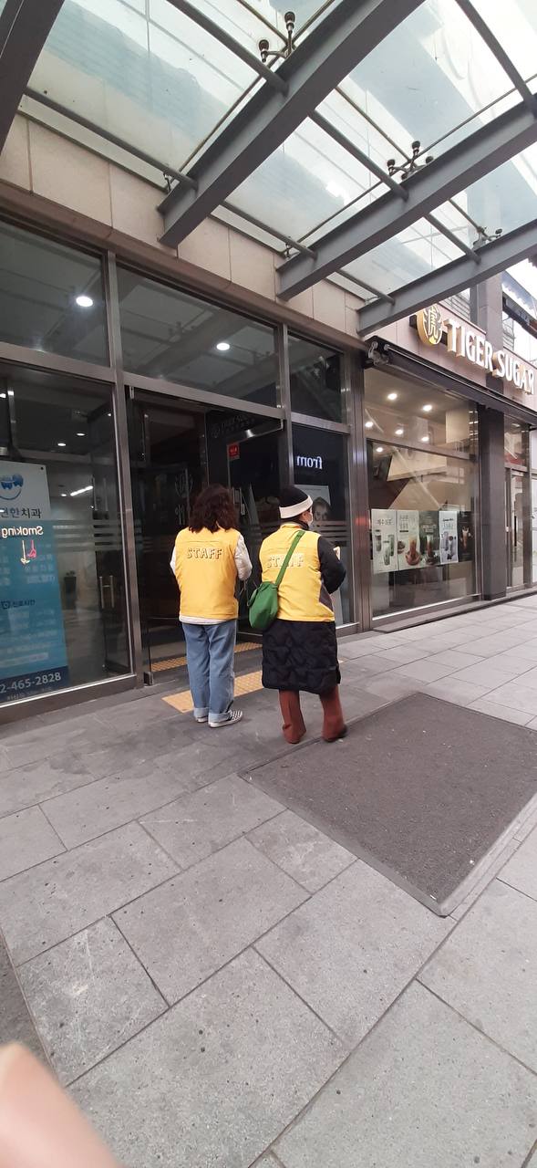 221018 마음플러스콜 사업 콜센터상담사 마음치유프로그램 성동구 거리선전전 사회활동가와노동자심리치유네트워크 통통톡