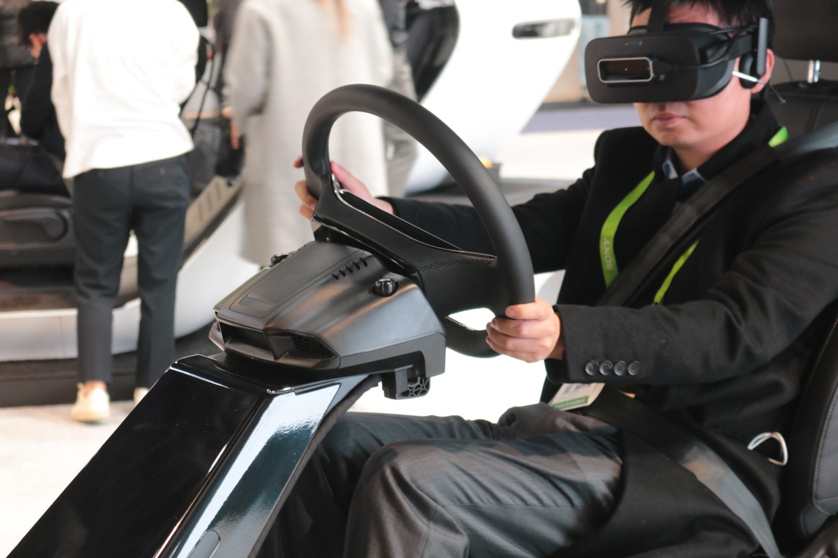 VR시뮬레이터(VR Simulator)_CES2018 / KIA : 두드(doodd)_산업디자인 전문회사