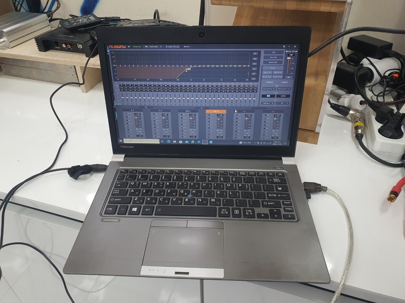 기아 카니발 KA4 무스웨이 DSP 앰프 D8 D4 V3.1 DSP 튜닝 전문점 스마트 V8 튜닝 전문점 : 오디오프로젝트 하이엔드 인스톨 갤러리