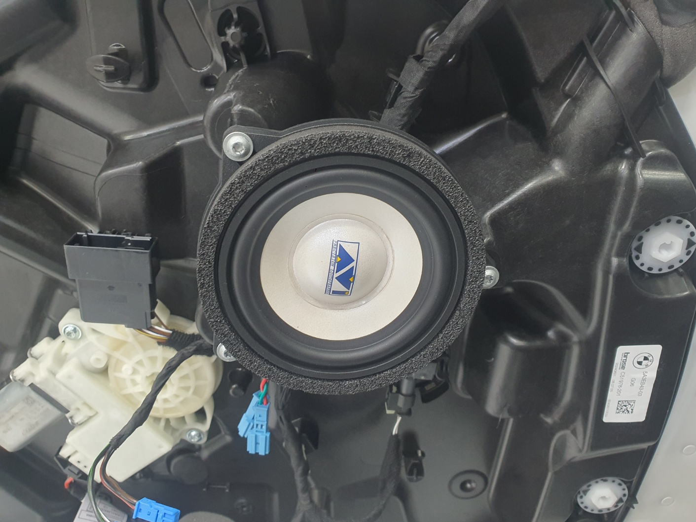 BMW X6 무스웨이 D8 DSP AVI BM 100 4D BM 100 스마트 V8 튜닝 전문점 : 오디오프로젝트 하이엔드 인스톨 갤러리