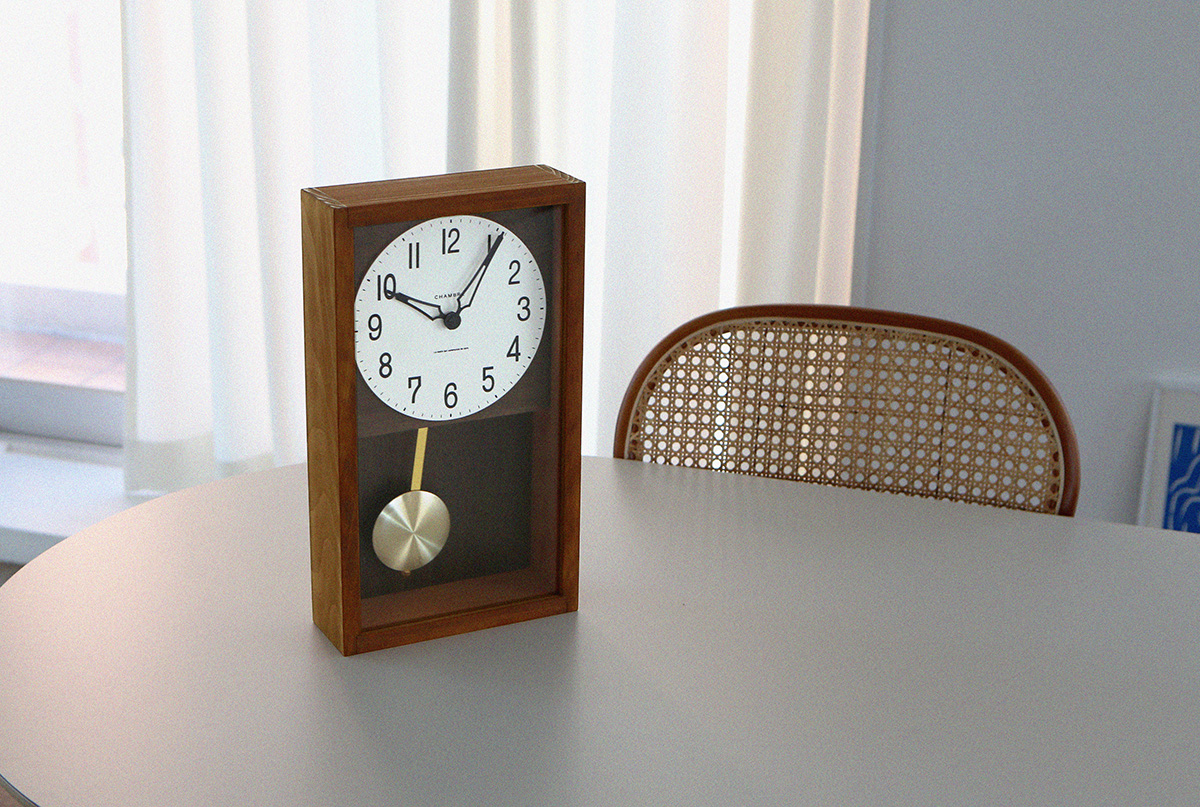 Hinoki Pendulum Clock (CafeBrown) : moromoro (모로모로 오브제)