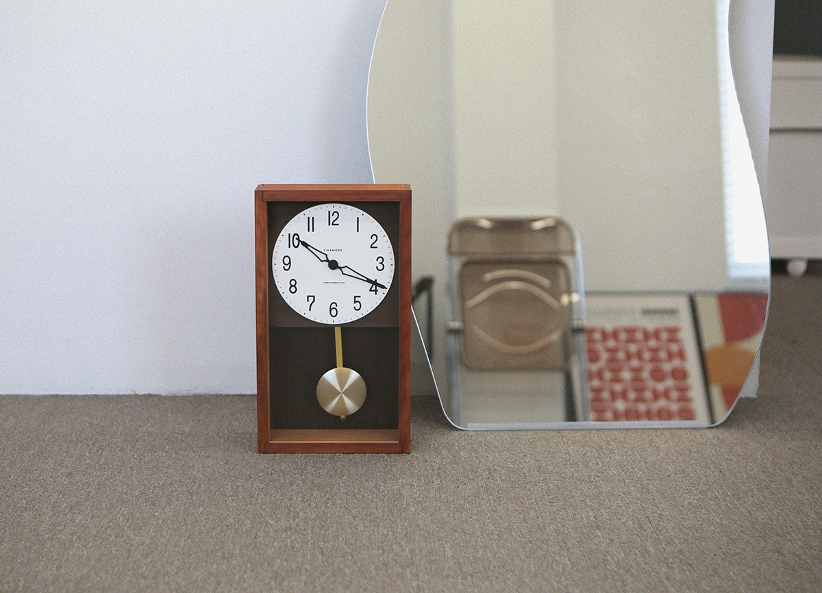 Hinoki Pendulum Clock (CafeBrown) : moromoro (모로모로 오브제)