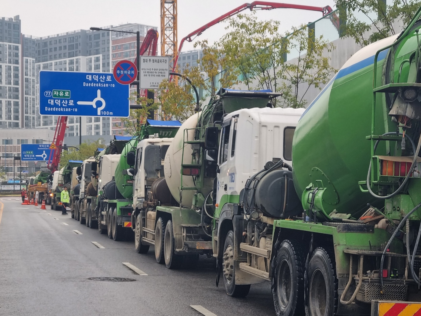 [2023-10-19] 지하1층 스라브 콘크리트 타설 : NCMN 비전센터