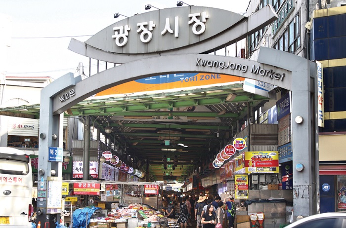 TRADITIONAL MARKETS IN SEOUL - WHAT TO EAT : Korea Tour Planner