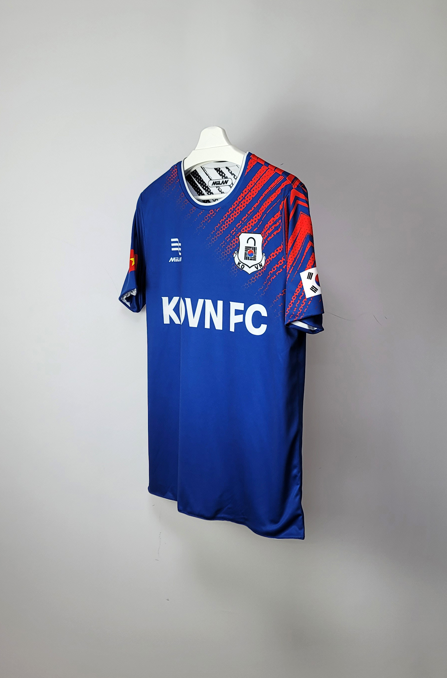 KOVN FC양면유니폼(C.50D실키밀란) : 밀란코리아 축구팀들의 3d 목업 디자인 페이지