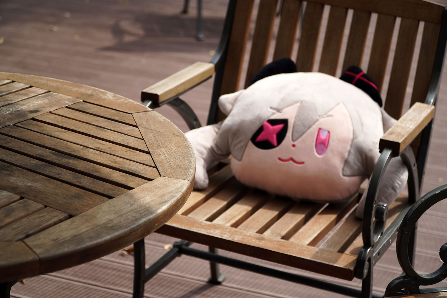 DJMAX RESPECT V So Happy 캐릭터 쿠션 - EL FAIL : DJMAX STORE GLOBAL