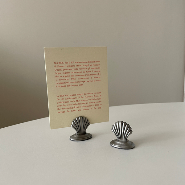 Silver Shell Card Holder : La Sauce