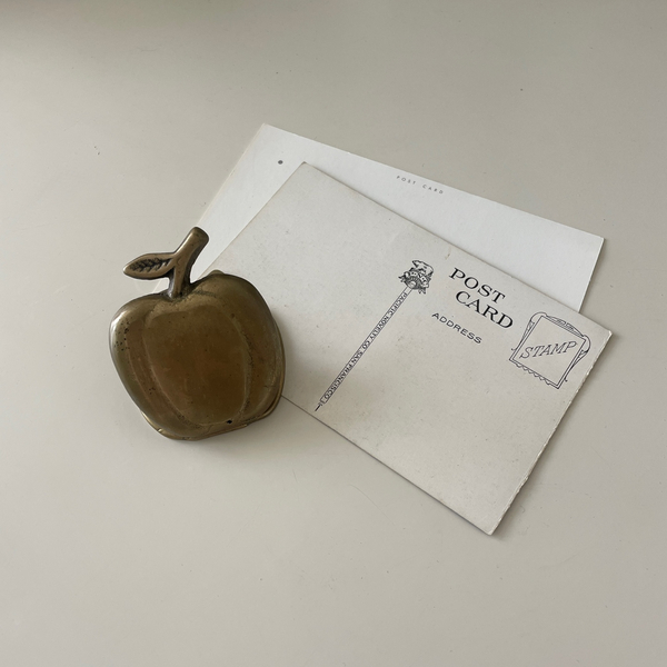 Brass Apple Paper Clip / 페이퍼 클립 : La Sauce
