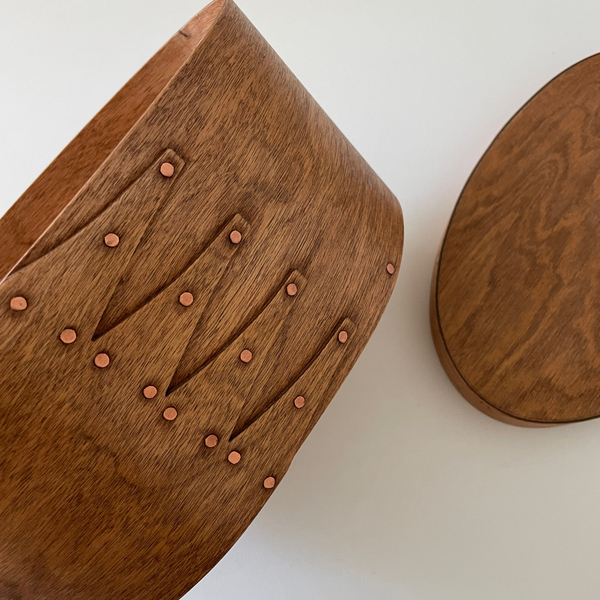 Copper Tack Oval Shaker Box : La Sauce