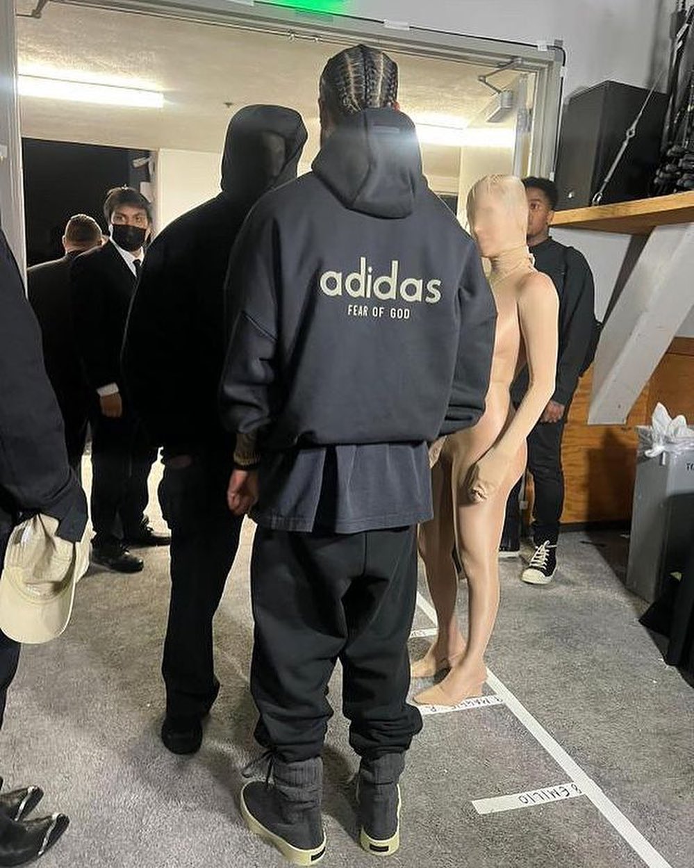 🔎 4월 3주 차 화제의 LOOK : 데일리패션뉴스 - dafanew