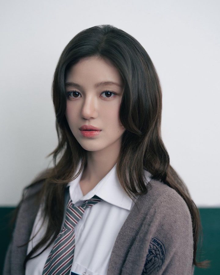 뉴진스 첫 리믹스 앨범 발매과 함께 공개된 사진들 ️ : 데패뉴 | 아카이브