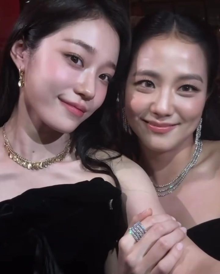 이쁜 언니 옆에 이쁜 언니 🎀 : 데일리패션뉴스 - dafanew