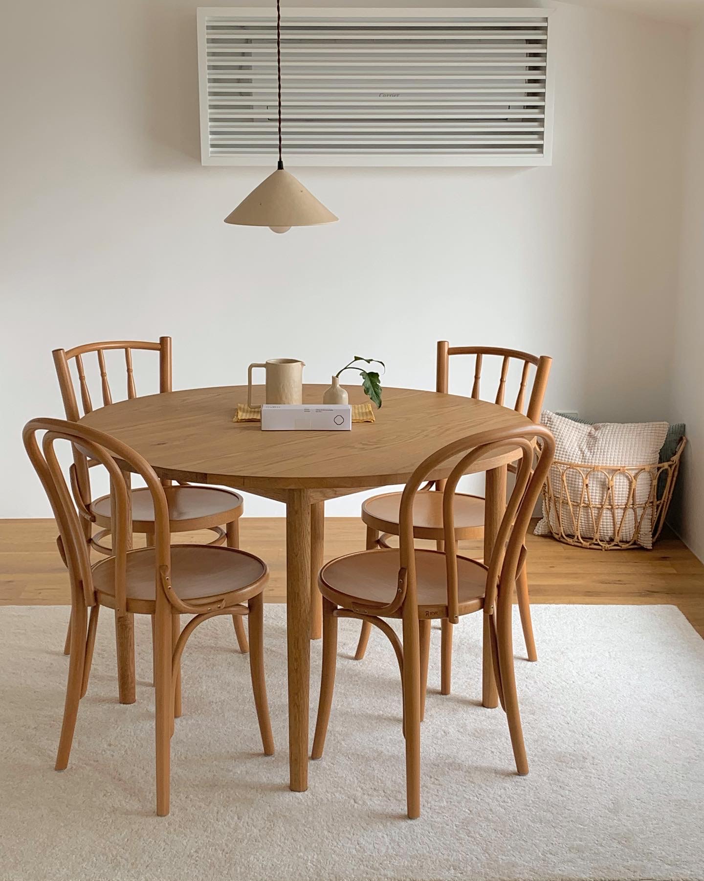 yoyohi table (요요히테이블) : hoha