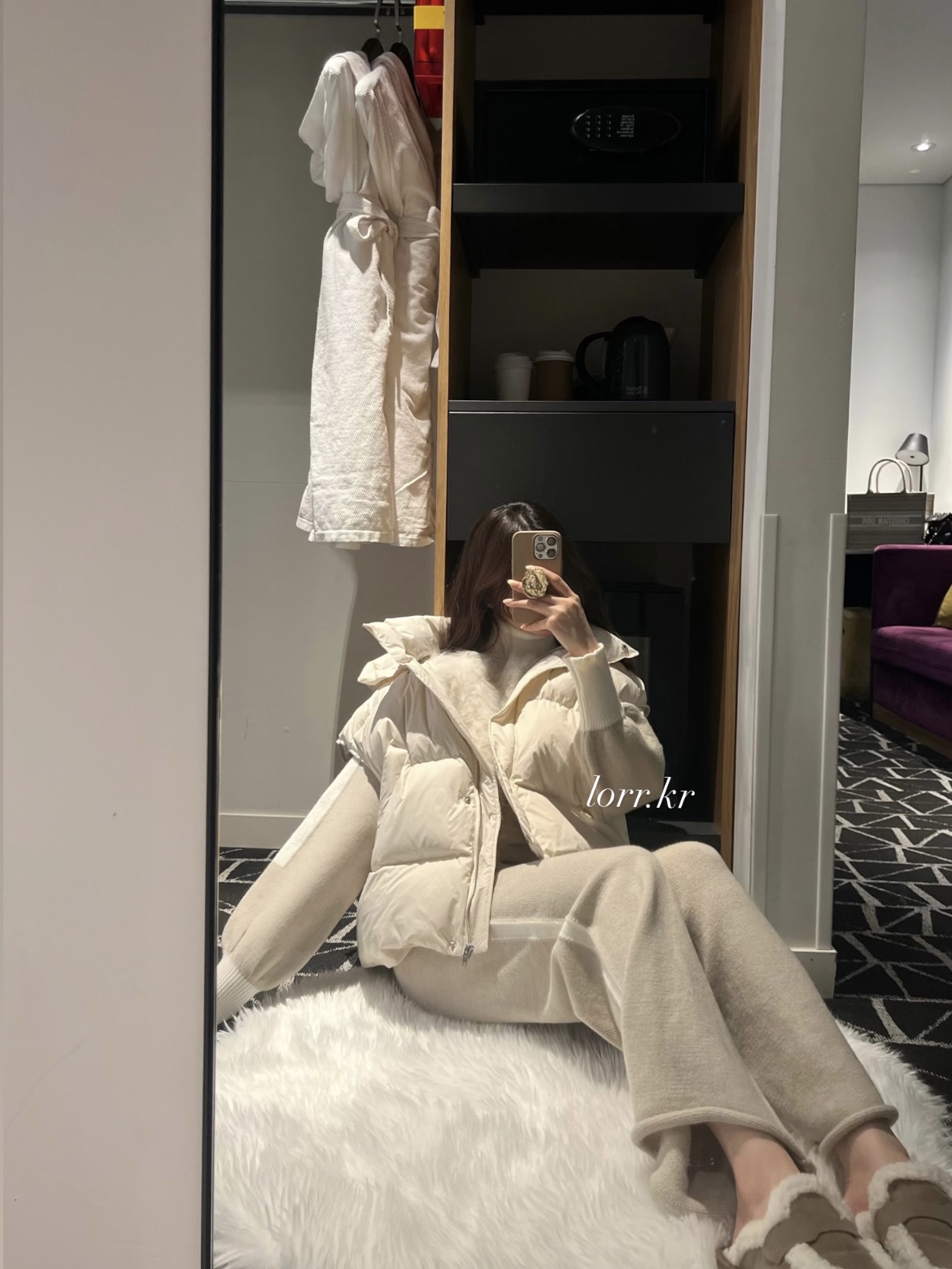 Duck down padding vest (후드 탈부착) : Lorr