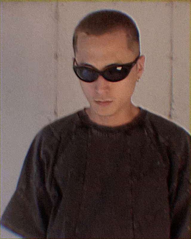 THEY CALL ME 데이 콜 미