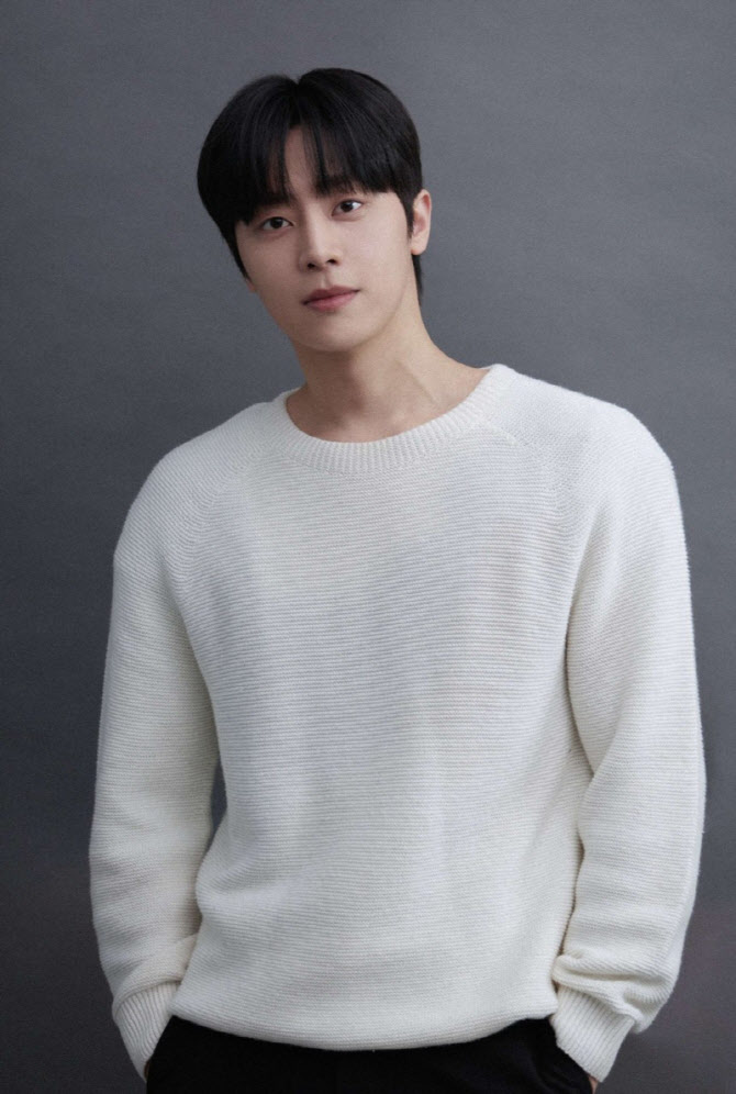 한수호, 남궁민 설립 앤케이엠필름 전속계약 : NEWS