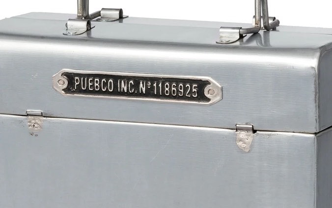PUEBCO / STEEL TOOL BOX