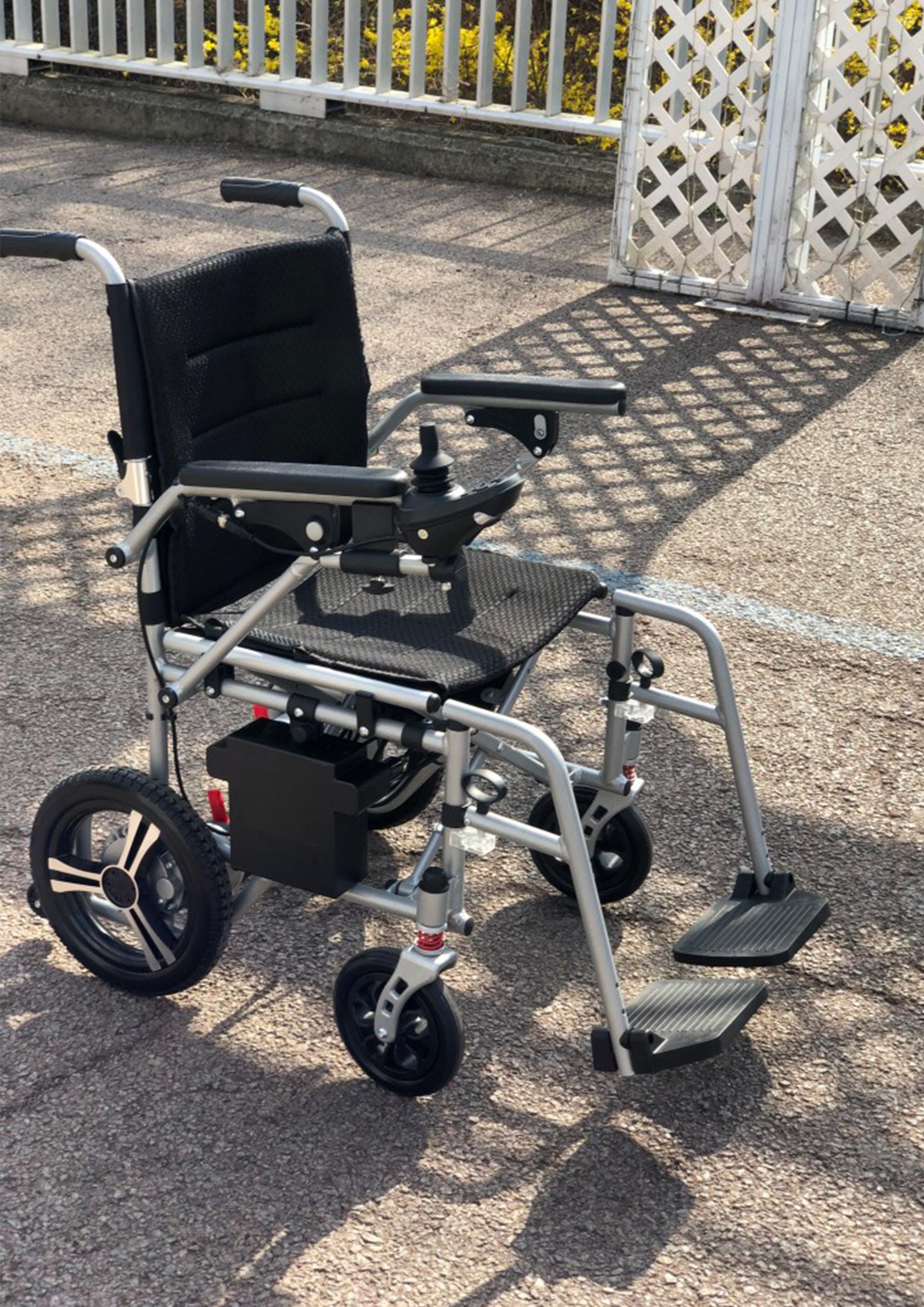 초경량 접이식 전동 휠체어 LMS L-1000과 서울랜드 나들이 : LMS 전동 체어