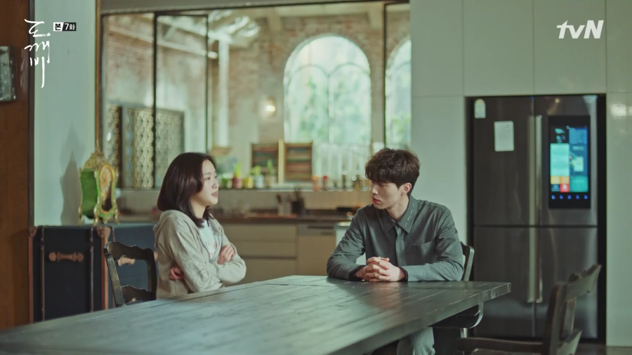 이동욱님 깃털 자수 셔츠 : Noir Larmes | 느와르라르메스