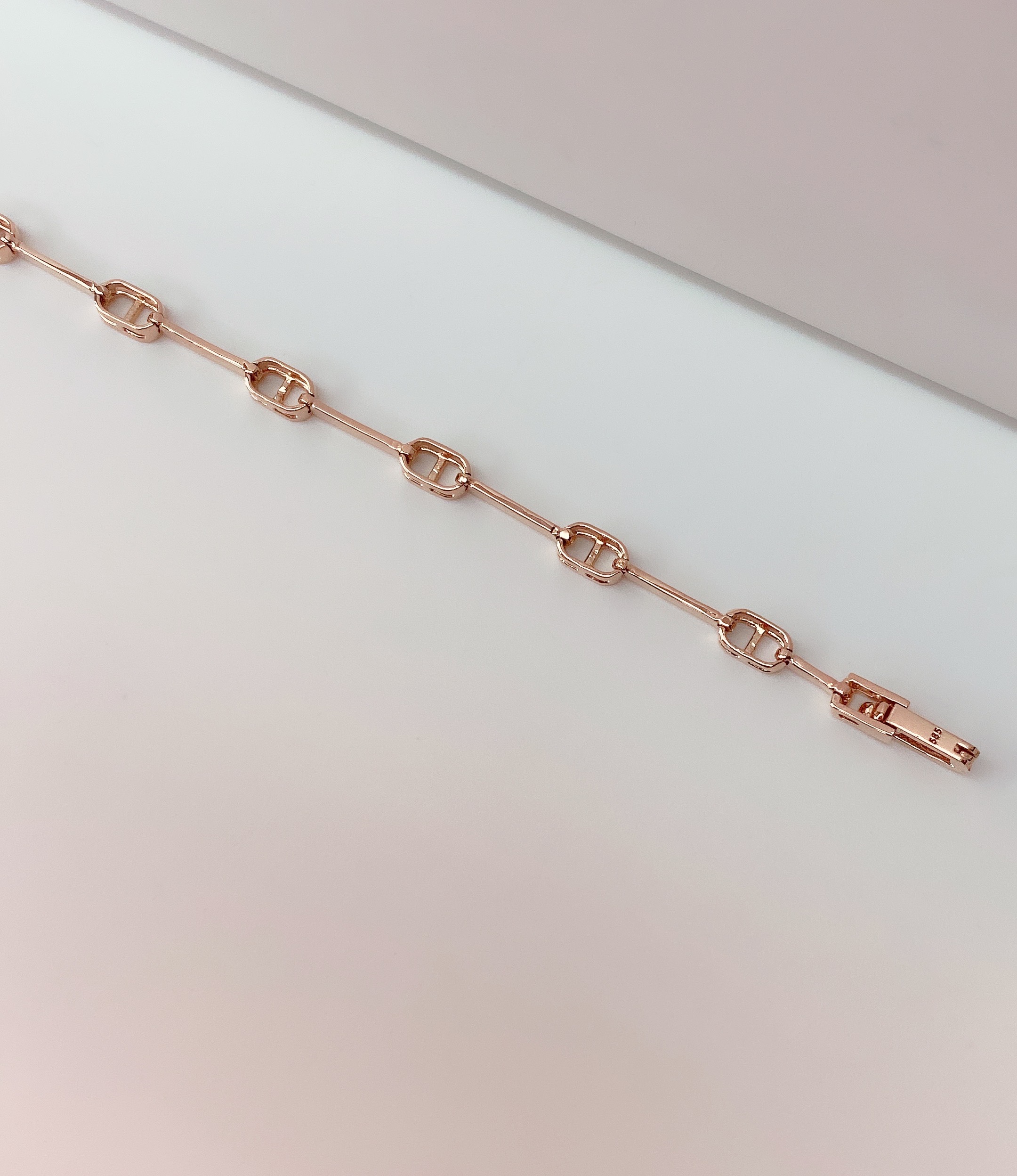 샹달 스틱 팔찌 : 어메종 Aumaison | 매일 착용하는 클래식 & 프리미엄 주얼리