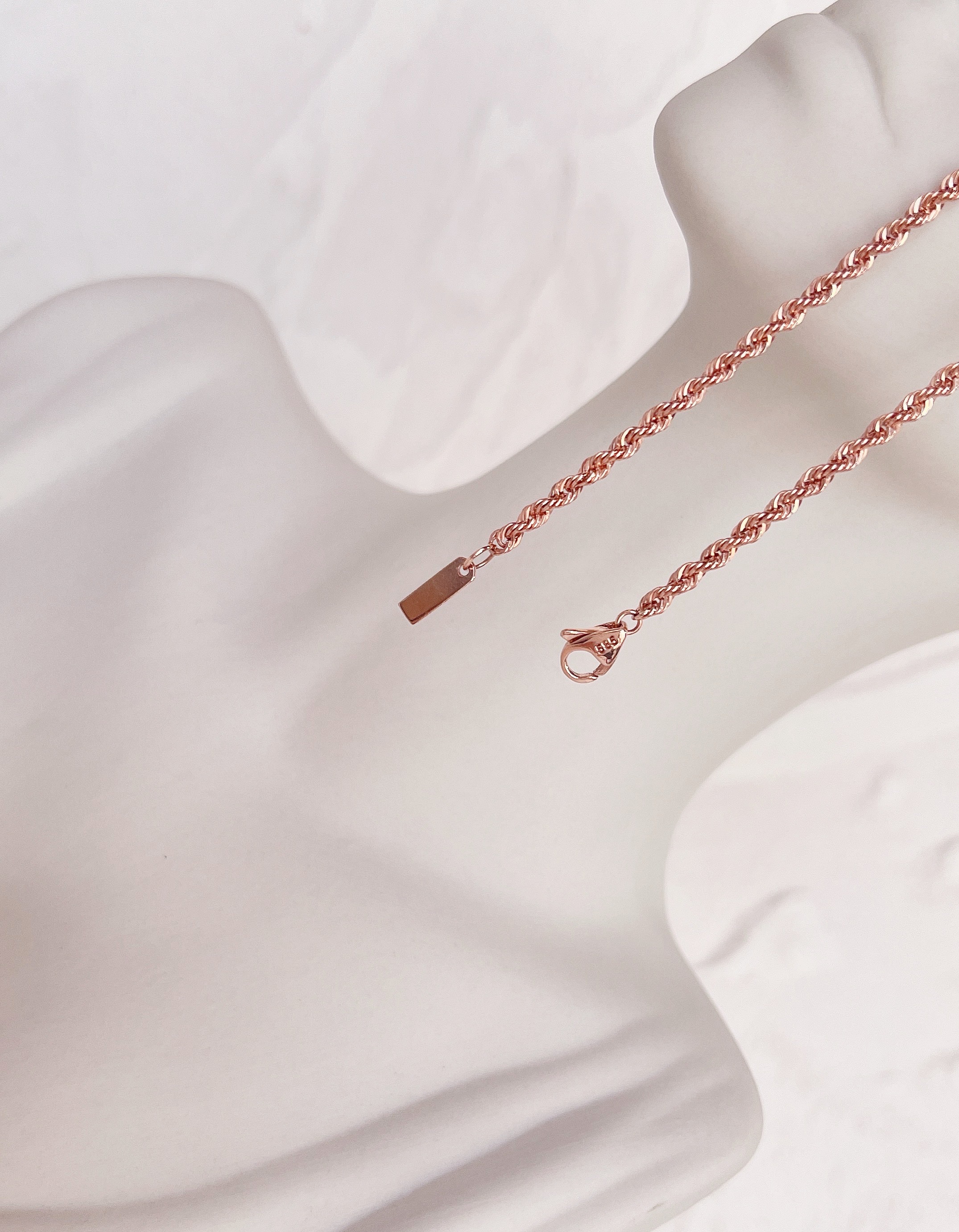 슬림 로브 목걸이 - SM : 어메종 Aumaison | 매일 착용하는 클래식 & 프리미엄 주얼리