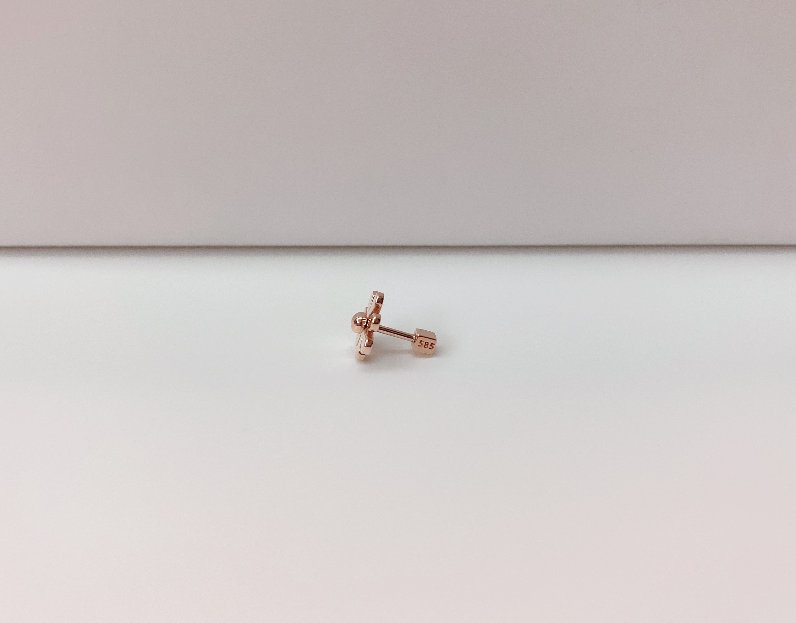 플라워 피어싱 : 어메종 Aumaison | 매일 착용하는 클래식 & 프리미엄 주얼리