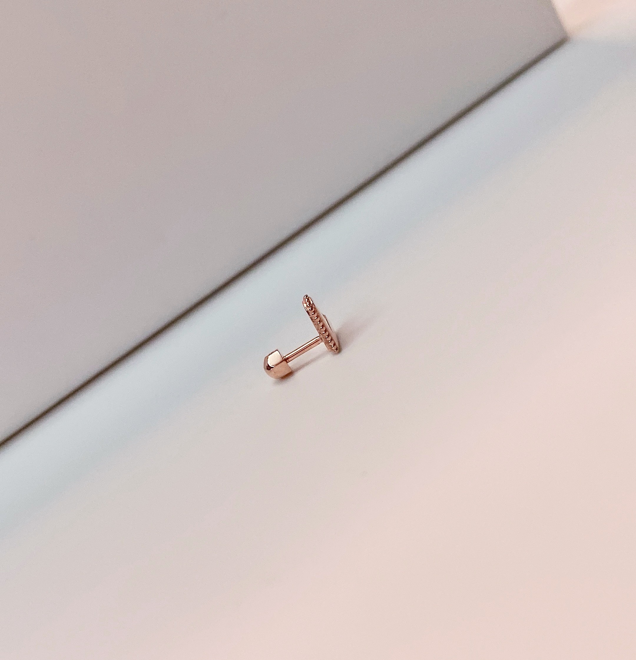 로렛 하트 피어싱 : 어메종 Aumaison | 매일 착용하는 클래식 & 프리미엄 주얼리