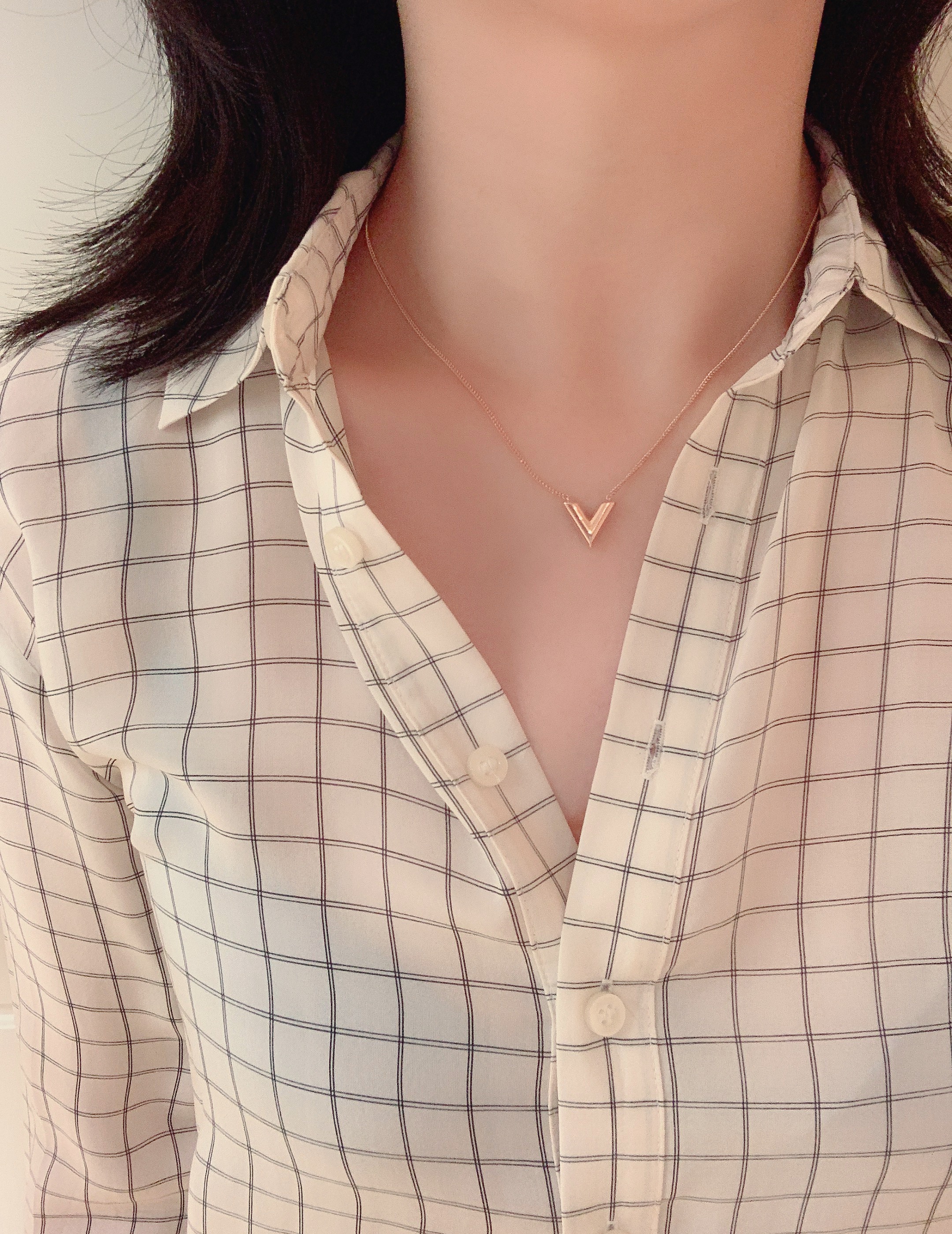 브이 목걸이 : 어메종 Aumaison | 매일 착용하는 클래식 & 프리미엄 주얼리