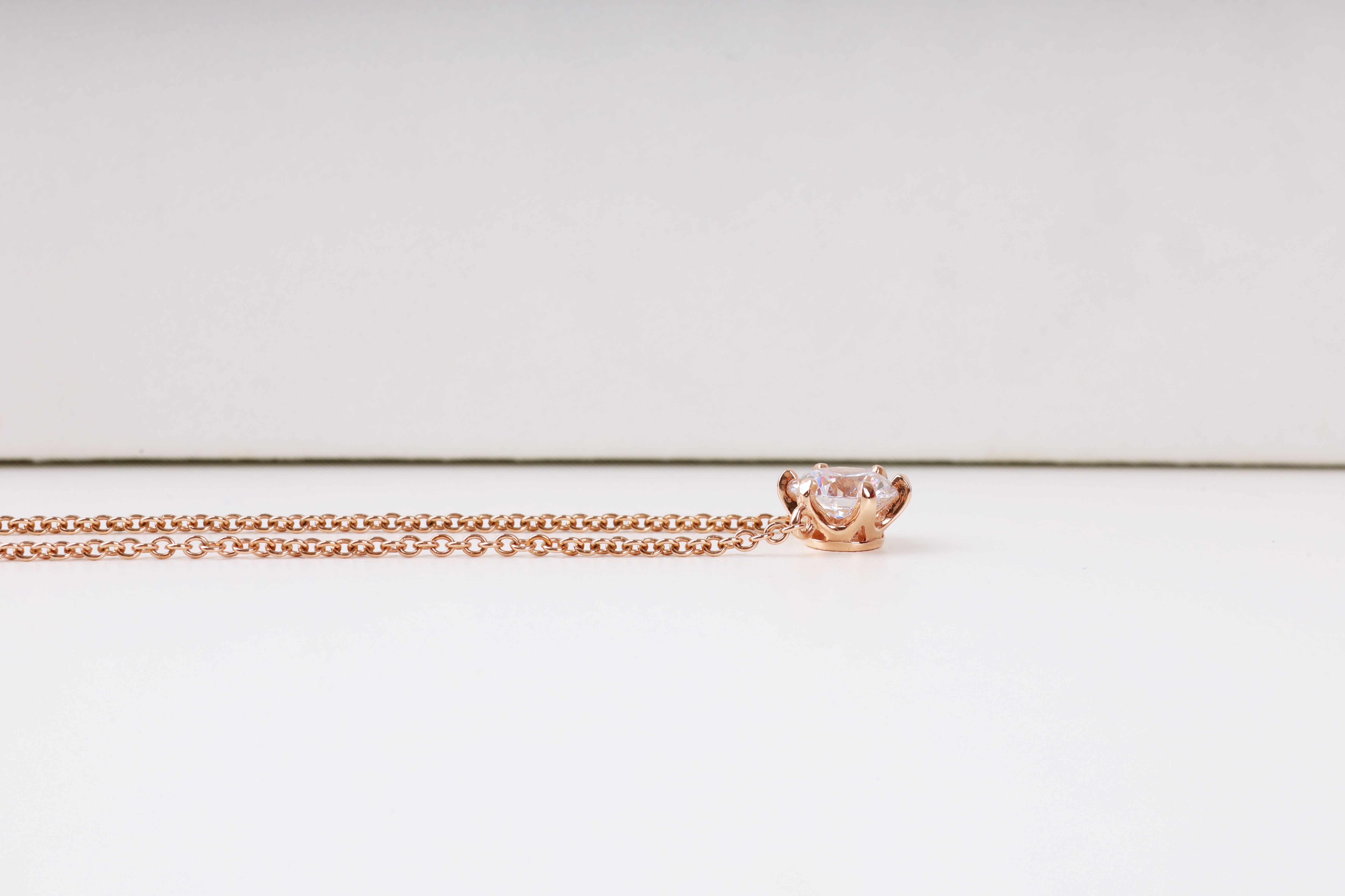 디온 큐몬드 목걸이 - 1캐럿 : 어메종 Aumaison | 매일 착용하는 클래식 & 프리미엄 주얼리