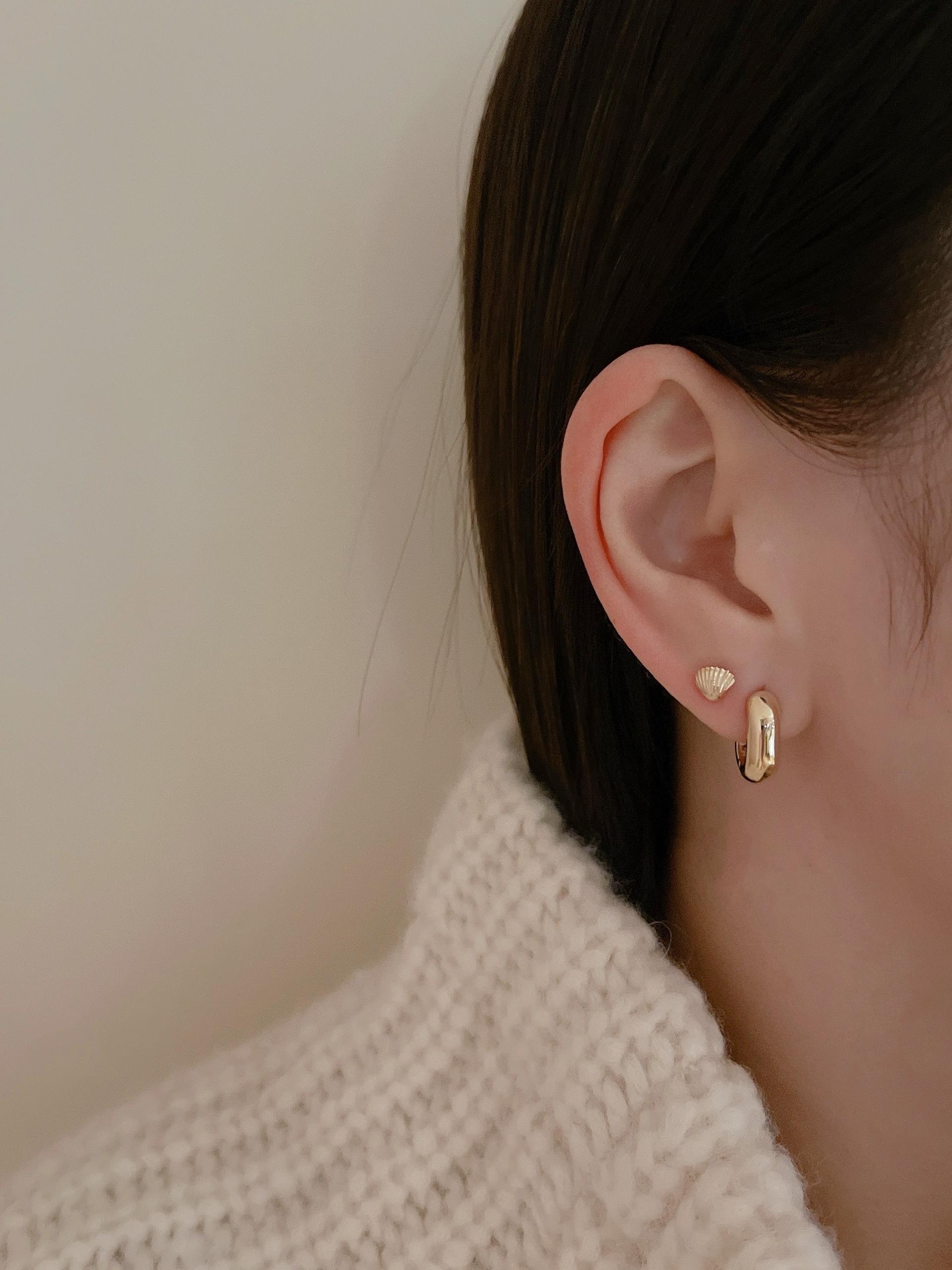 버니 볼륨 링귀걸이 - SM : 어메종 Aumaison | 매일 착용하는 클래식 & 프리미엄 주얼리