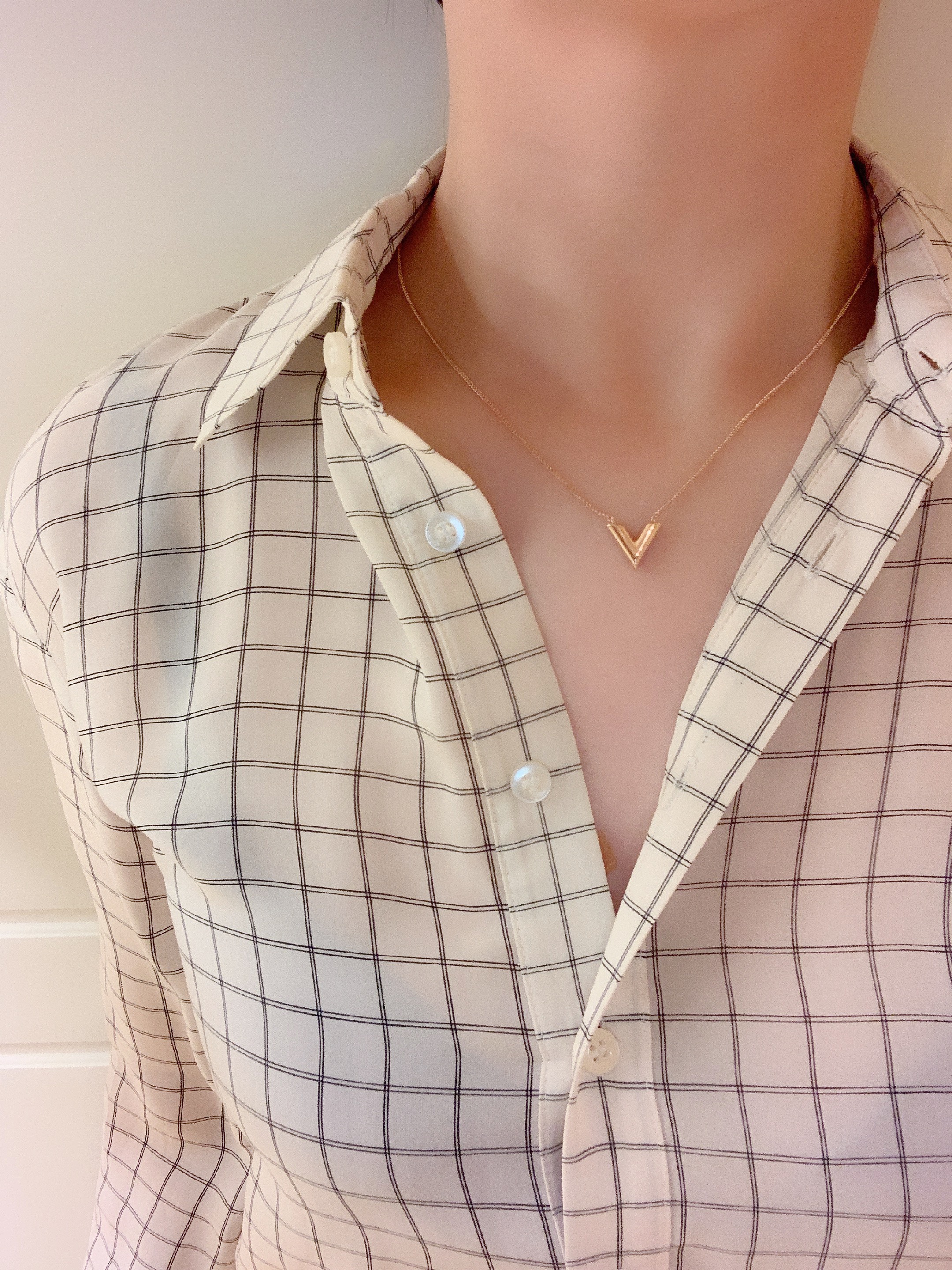 브이 목걸이 : 어메종 Aumaison | 매일 착용하는 클래식 & 프리미엄 주얼리