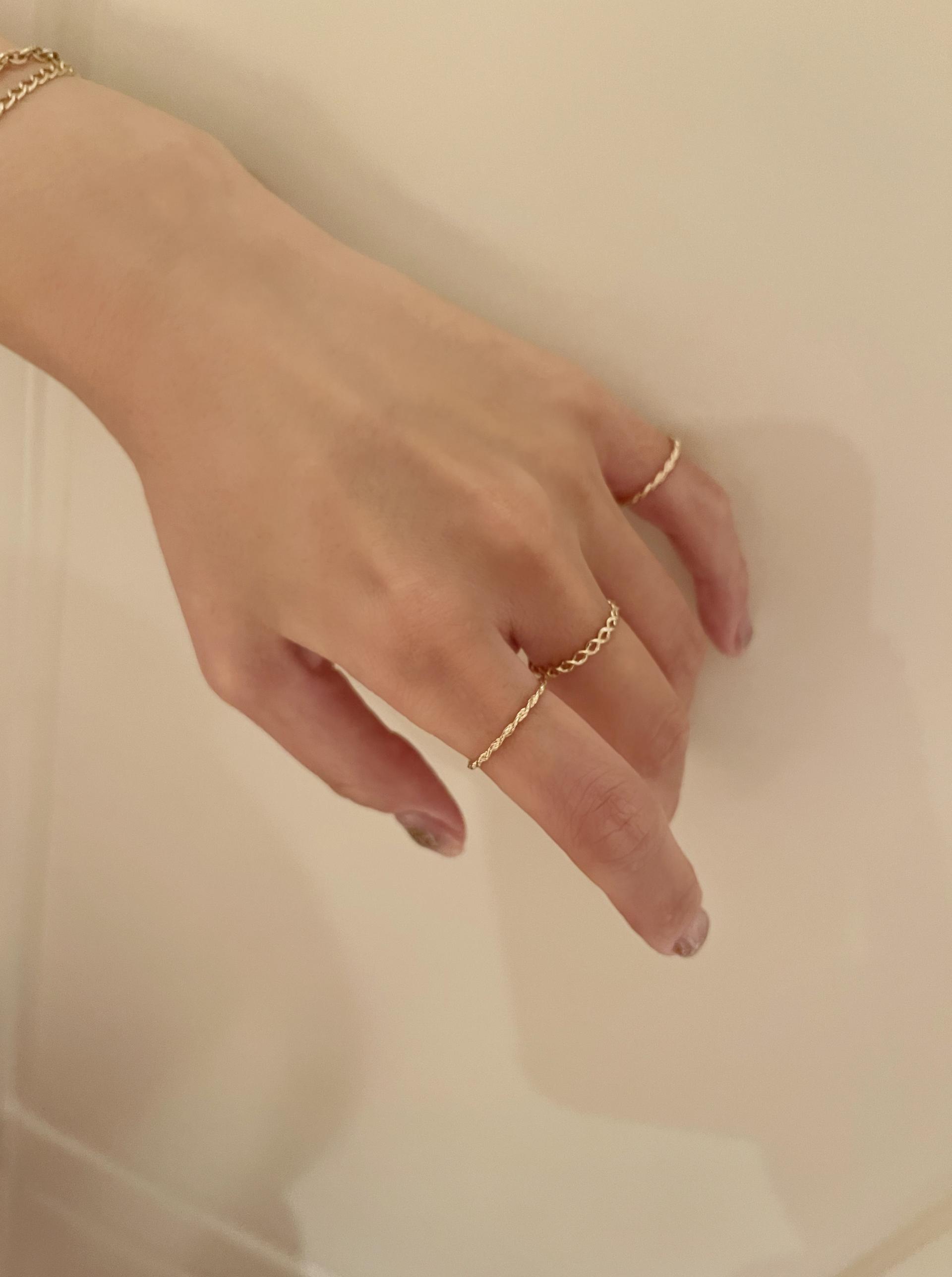 씬 트위스트 링 : 어메종 - 14K | 18K 핸드메이드 주얼리 전문