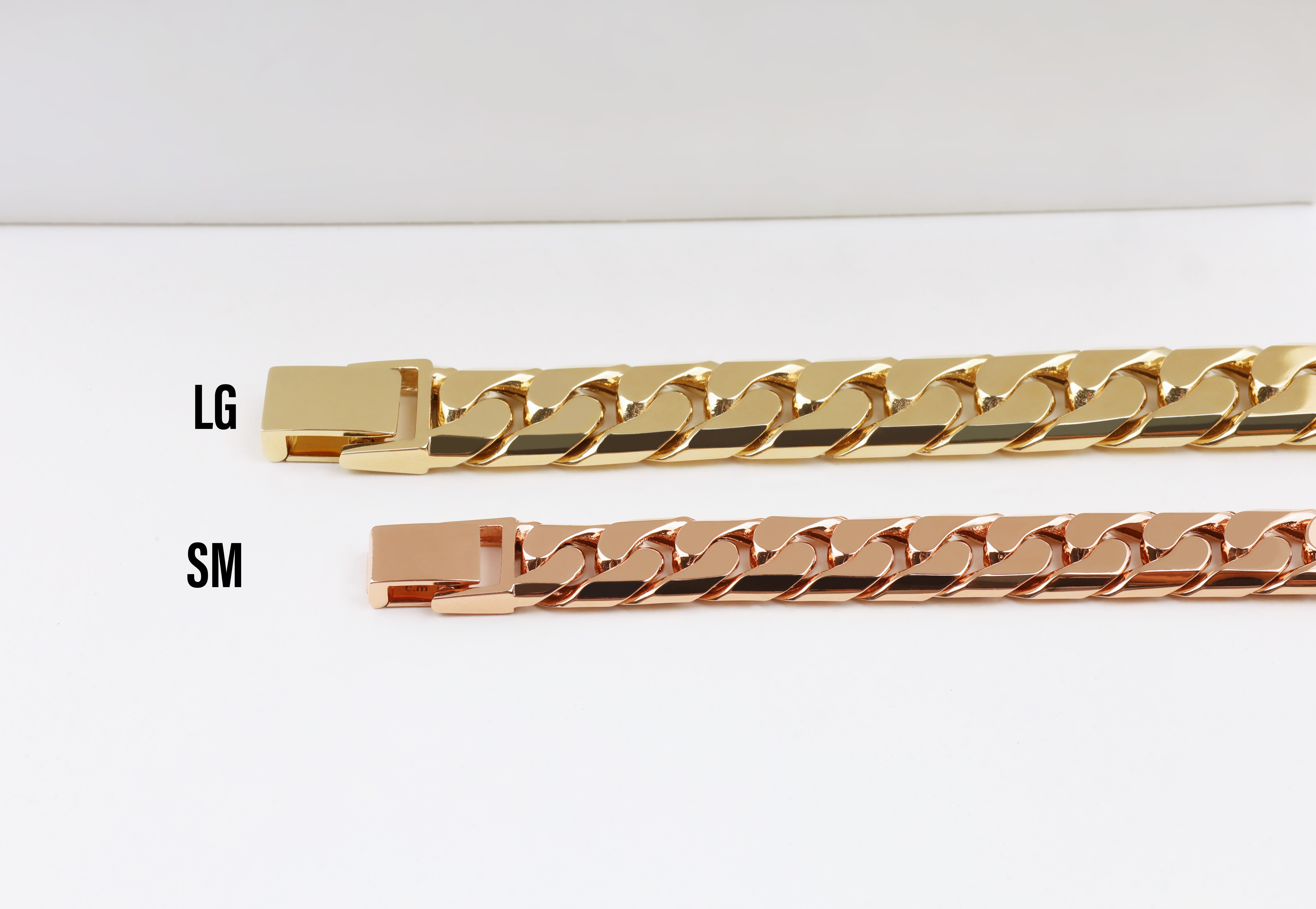 데슨트 할로우 체인 팔찌 - LG : 어메종 Aumaison | 매일 착용하는 클래식 & 프리미엄 주얼리