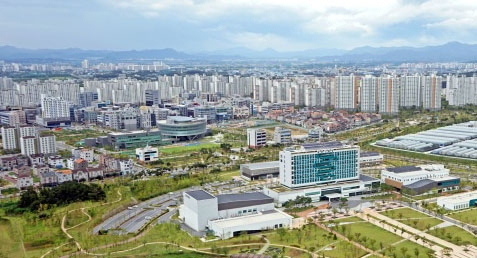 전북 혁신도시 상생 없는 '갈라파고스 섬' ··· '협력·성장·활력' 평가 줄줄이 '낙제점' : 최신 관련 뉴스